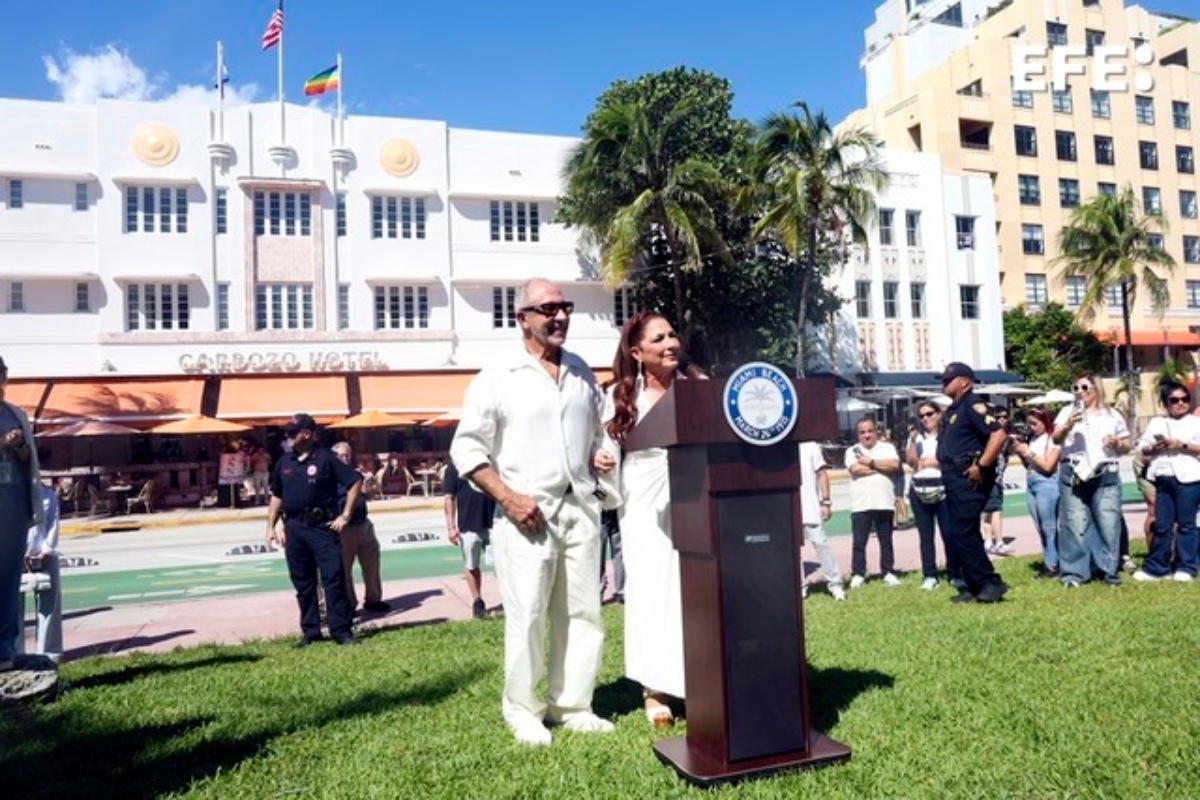Gloria Estefan receives tribute in Miami Beach